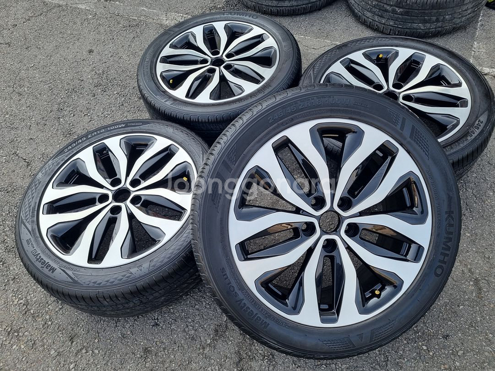 SM6 18인치 2454518 휠타이어 팝니다 | 중고나라 카페에서 운영하는 공식 사이트