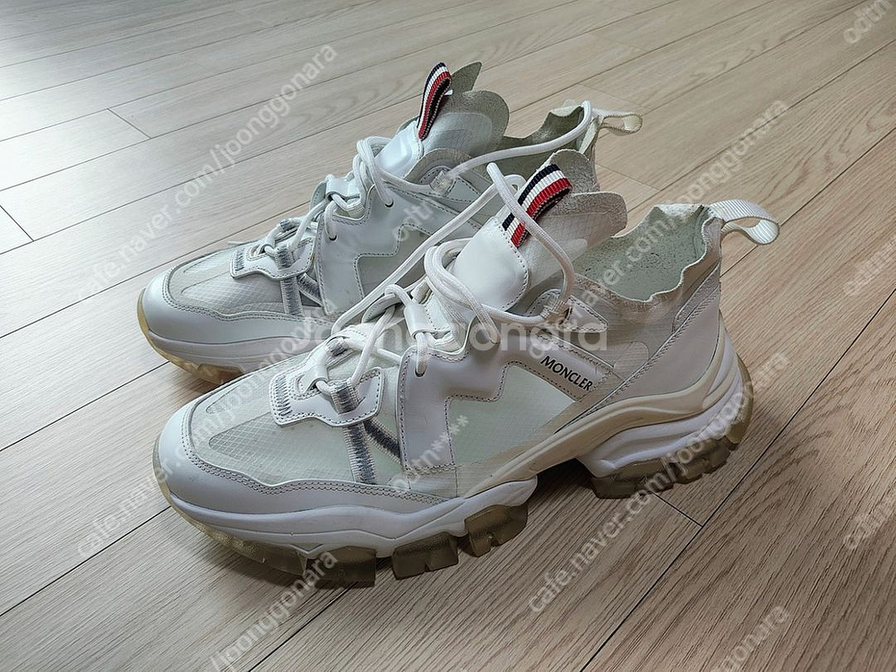 몽클레어 정품 260mm 스니커즈 운동화 | 중고나라 카페에서 운영하는 공식 사이트