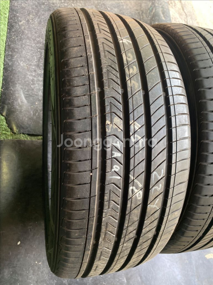 금호 마제스티9 235-45-18 2개 | 중고나라 카페에서 운영하는 공식 사이트