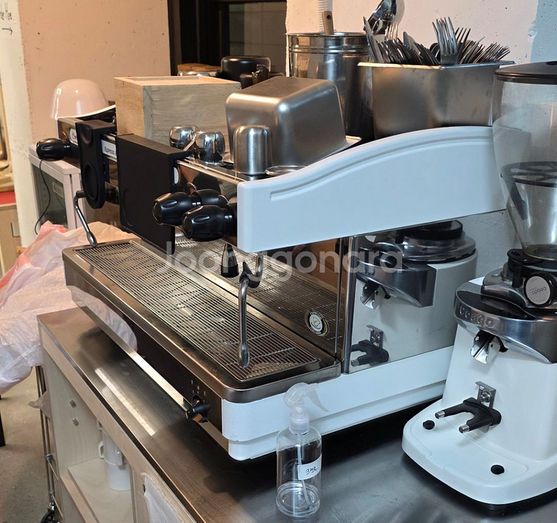 훼마 Faema E98 re 2그룹_오버홀 1달 사용 | 중고나라 - 안심되는 중고거래