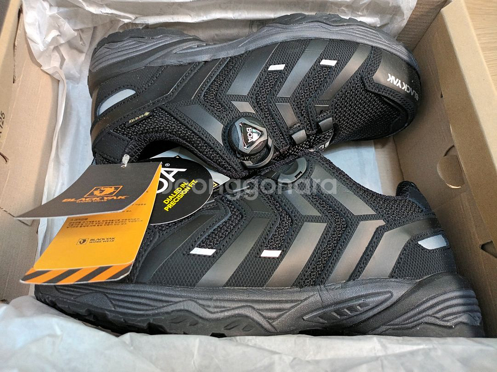 yak-407 블랙야크 안전화 250 *고어텍스 새제품 | 중고나라 - 안심되는 중고거래