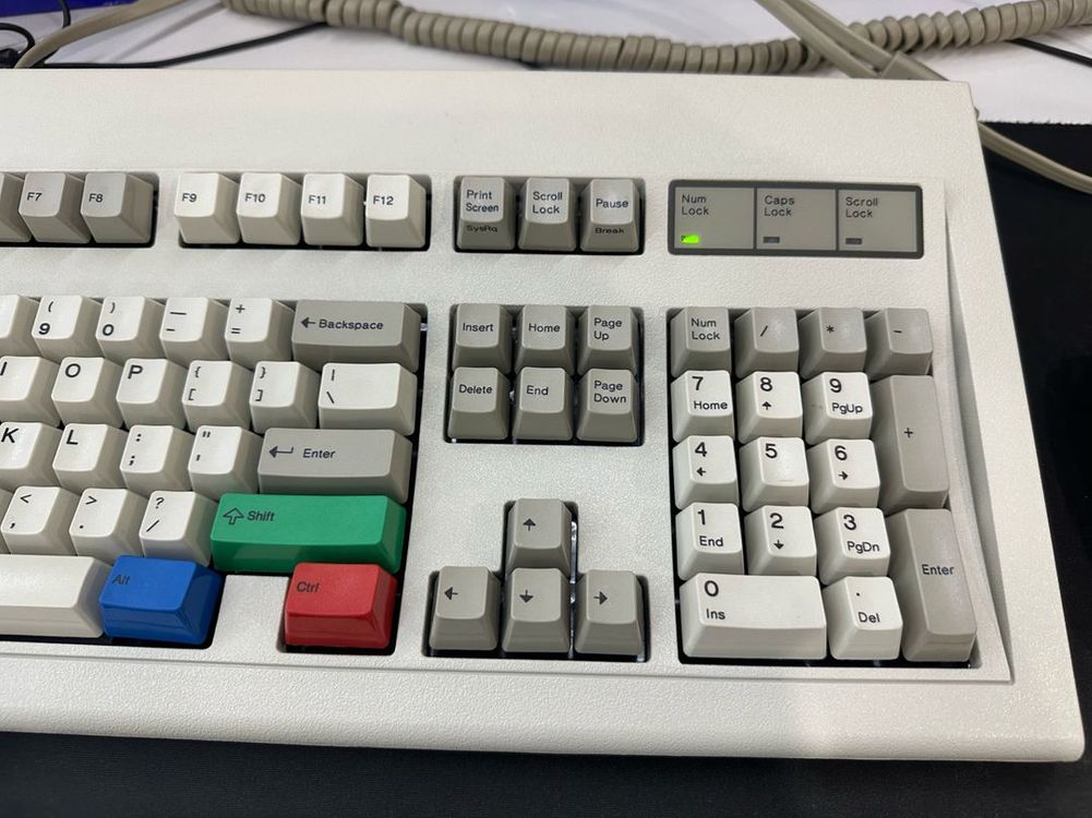 IBM Model M13 화이트 + RGB키캡 | 중고나라 - 안심되는 중고거래