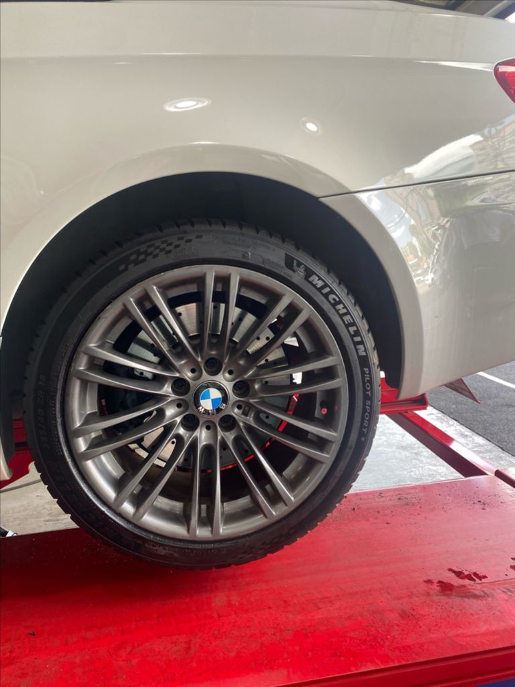 18인치 e92 M3 휠타이어 (BMW Style 219M 휠 + 미쉐린 PS5, 255-40-18) | 중고나라 - 안심되는 중고거래