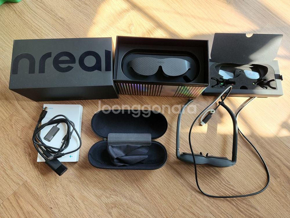 AR 글래스 nreal(xreal) light 엔리얼 라이트 + hdmi to usb-c 젠더 | 중고나라 - 안심되는 중고거래