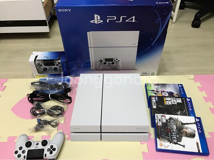 PS4 1205A 화이트 | 중고나라 카페에서 운영하는 공식 사이트