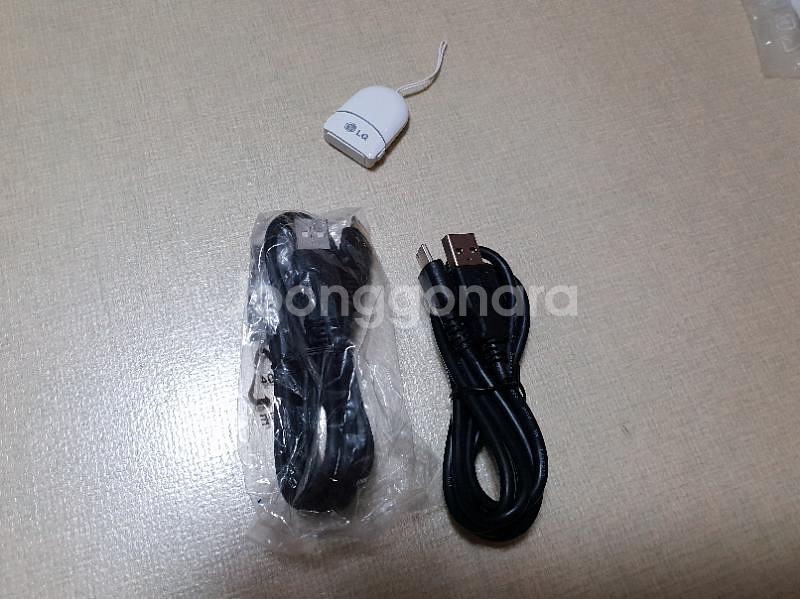 피처폰 통합 20극 데이터 전송 충전 케이블과 배터리충전기케이블 중고나라