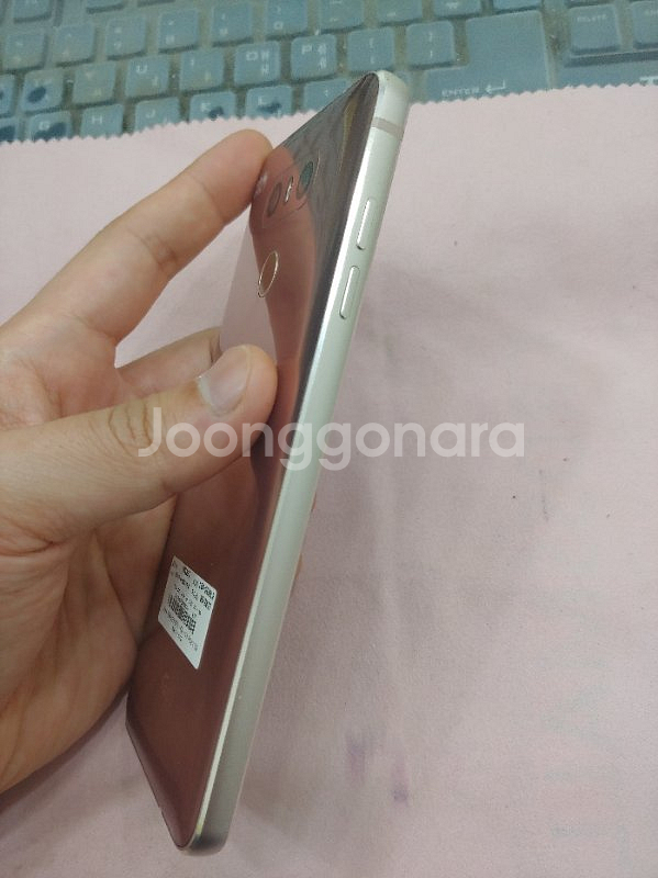 LG G6 32G 골드 팝니다! | 중고나라 카페에서 운영하는 공식 사이트